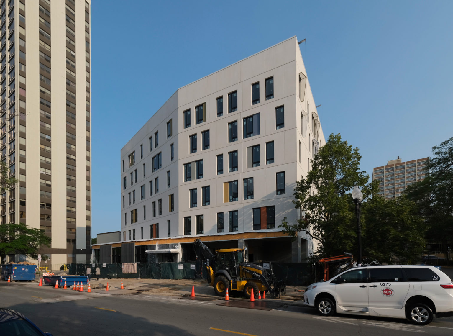 Ground-Level Facade Installed at Stephens Commons in Uptown - Chicago YIMBY
