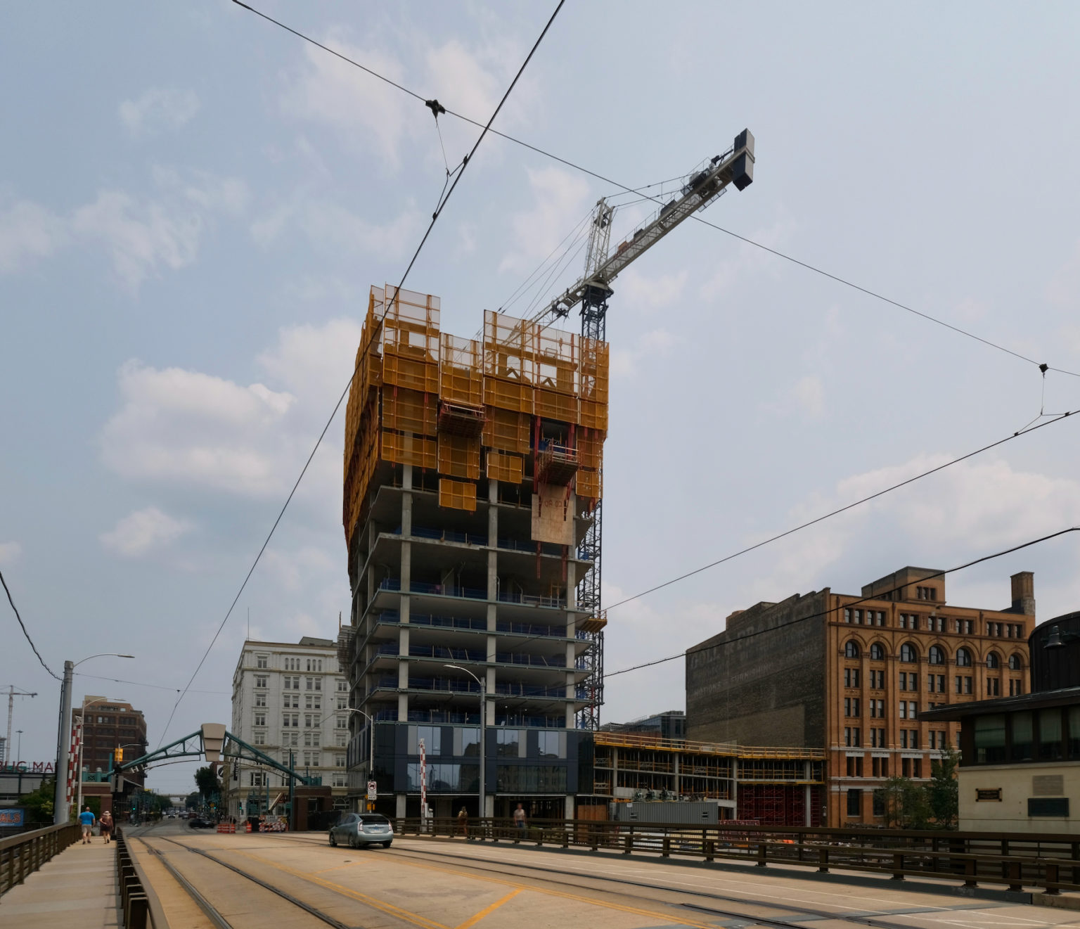 Sister Cities: 333 N Water Street Rises in Milwaukee's Historic Third ...