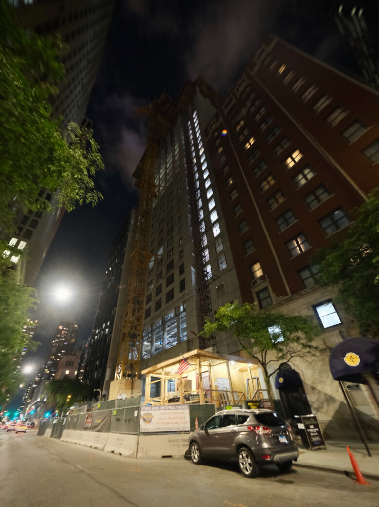 150 E Ontario Street Nears Final Height in Streeterville - Chicago YIMBY