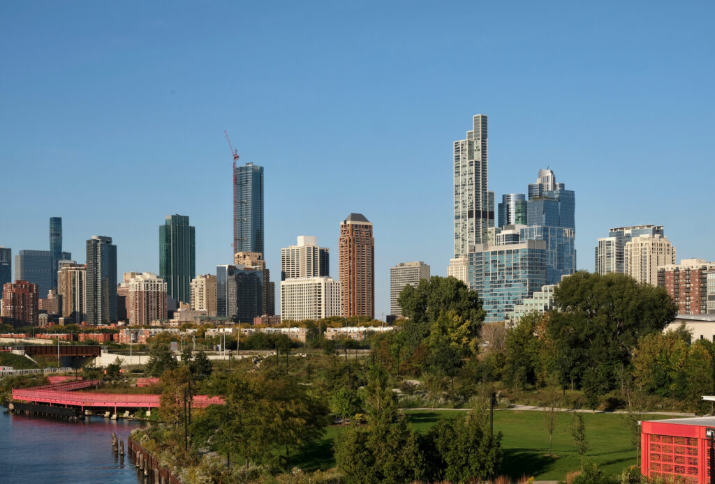 Parapet Installed for 1000M Apartment Tower in South Loop - Chicago YIMBY