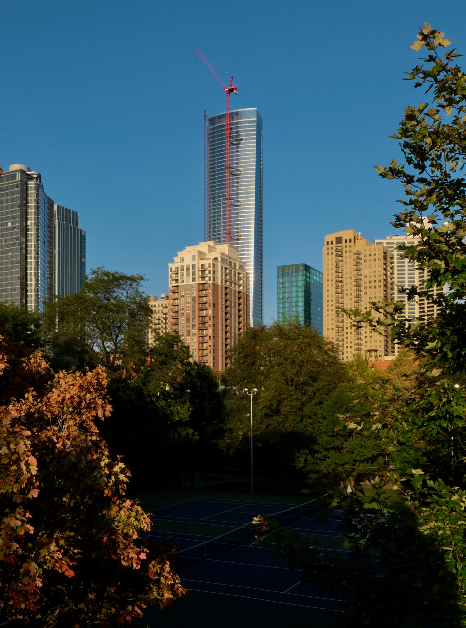 Parapet Installed for 1000M Apartment Tower in South Loop - Chicago YIMBY