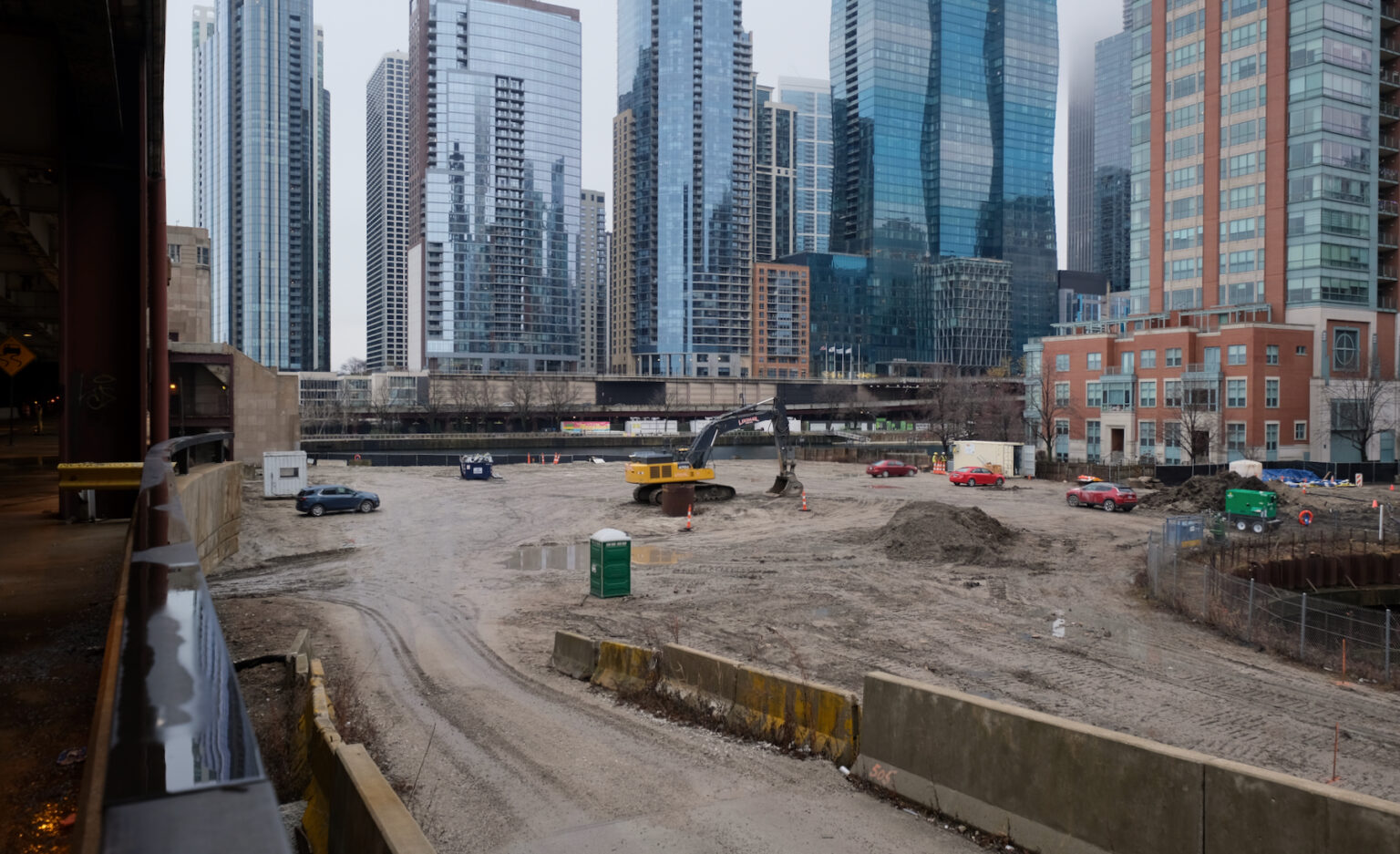 Tower Crane Permit Issued for 400 N Lake Shore Drive As Financing Is ...