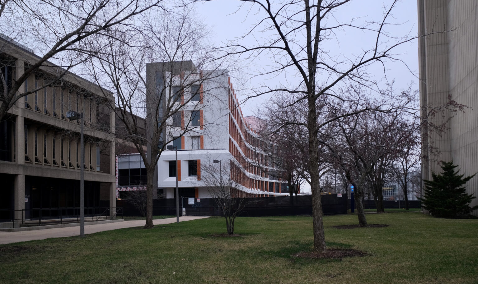 UIC Computer Design and Research Center Wraps Up Final Exterior Touches ...