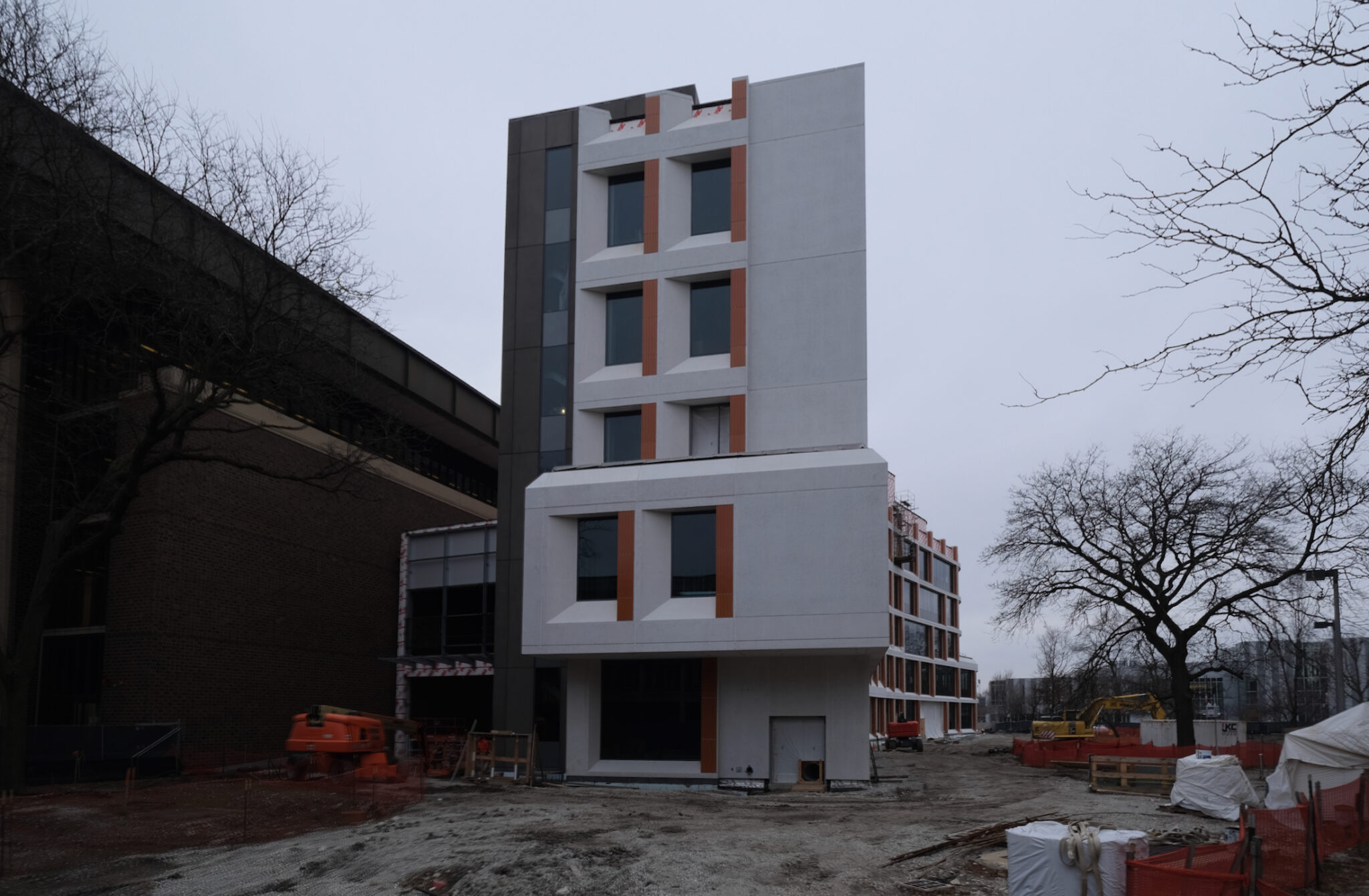 UIC Computer Design and Research Center Wraps Up Final Exterior Touches ...