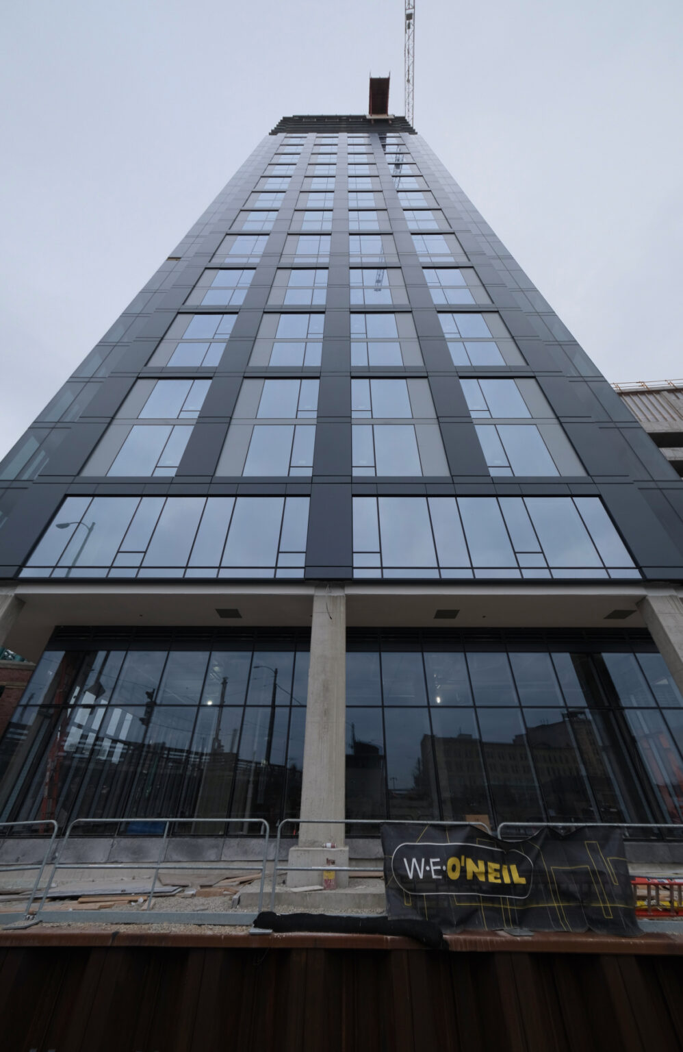 Sister Cities: 333 North Water Street Tops Out in Milwaukee's Third ...