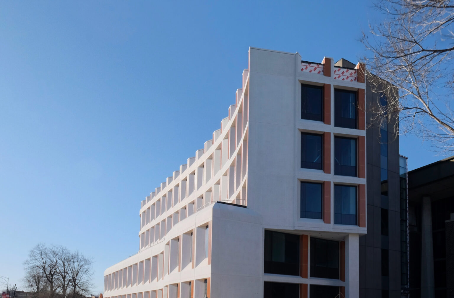 Connecting Atrium Fills Out for UIC's Computer Design Research and ...