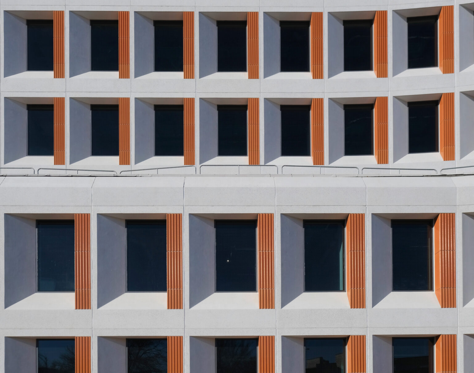 Connecting Atrium Fills Out for UIC's Computer Design Research and ...