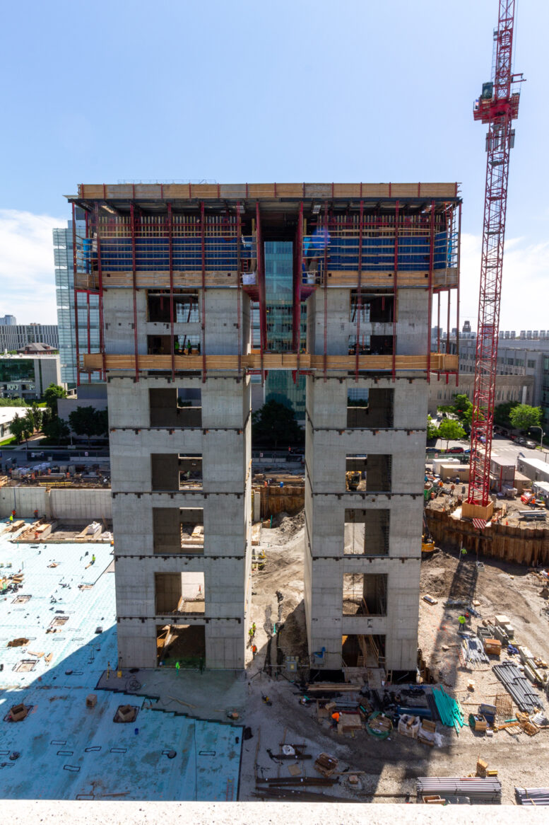Concrete core rises at UChicago Medicine Cancer Care pavilion in Hyde ...