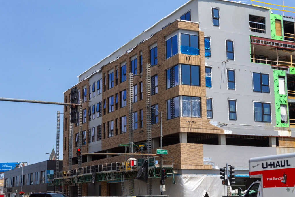 Brickwork takes over exterior construction at 4715 N Western Avenue - Chicago YIMBY