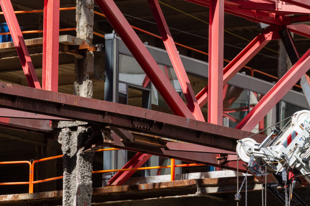 First Row Of New Glass Works Its Way Around The Thompson Center ...