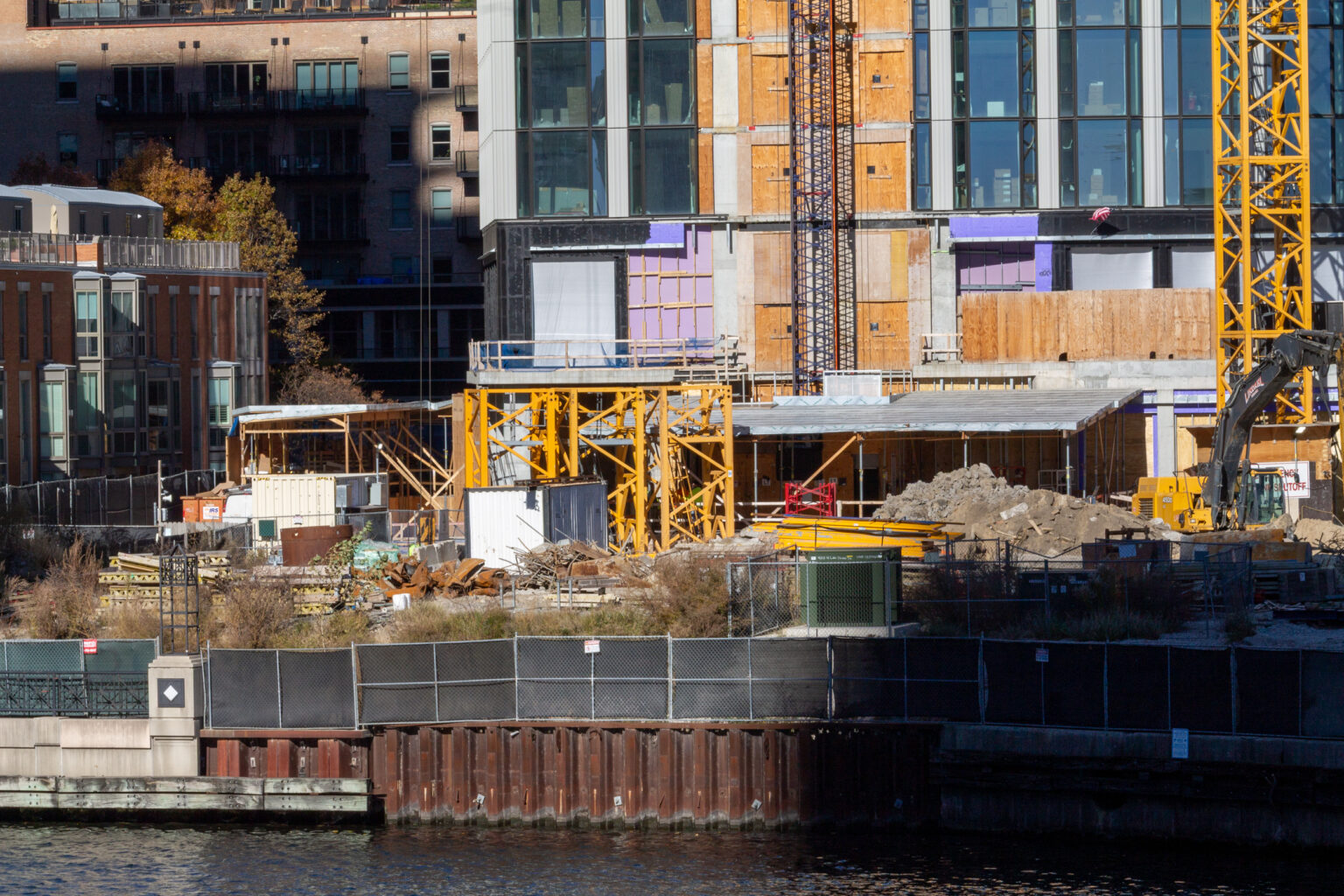 400 Lake Shore Completes Its Penultimate Tower Crane Jump - Chicago YIMBY