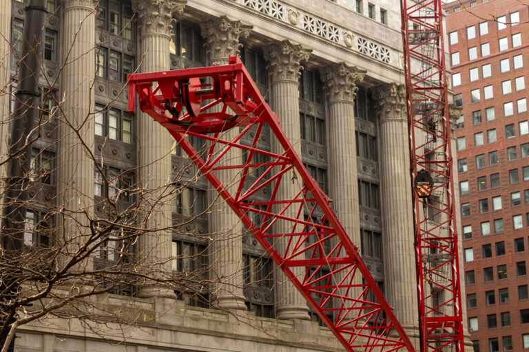 The Tower Crane Comes Down From The Thompson Center - Chicago YIMBY